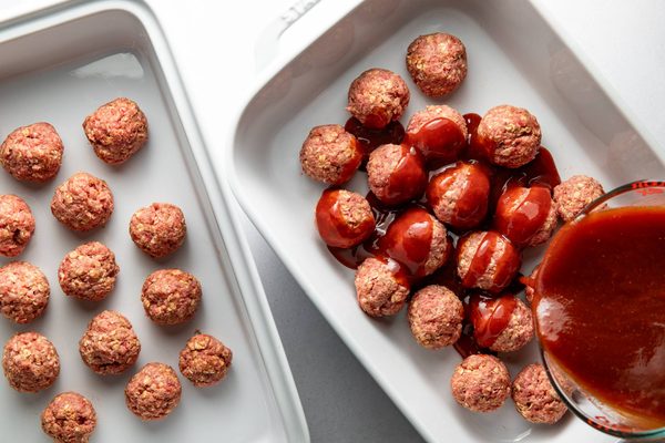 Homemade BBQ Meatballs Recipe - Pinch of Yum