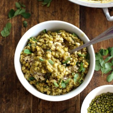 The Best 10 Minute Veggie Fried Rice Recipe - Pinch of Yum