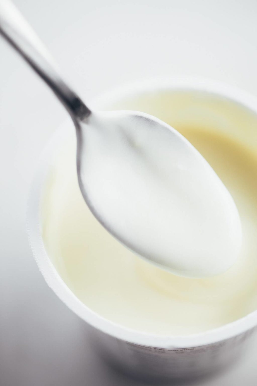 5-Minute Honey Yogurt Quinoa Parfait Recipe - Pinch of Yum