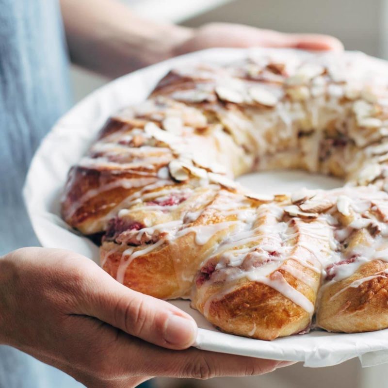 Christmas Tea Ring with Raspberry Cream Cheese Filling Recipe - Pinch ...