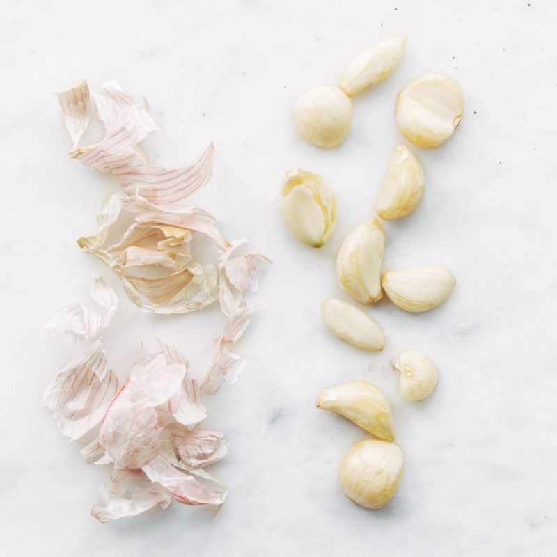 How To Peel Garlic - Pinch of Yum