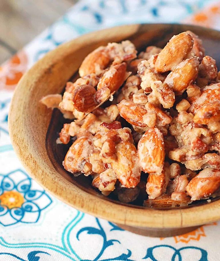Maple Vanilla Almond Clusters Recipe - Pinch of Yum