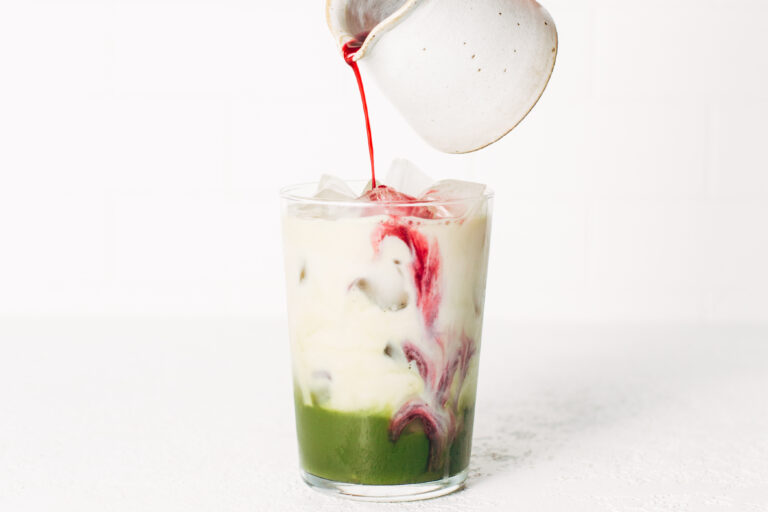 Blueberry Matcha Latte Recipe - Pinch of Yum