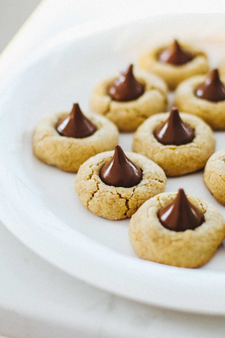 How To Host A Holiday Cookie Baking Party Recipe Pinch Of Yum how-to-host-a-holiday-cookie-baking-party-recipe-pinch-of-yum