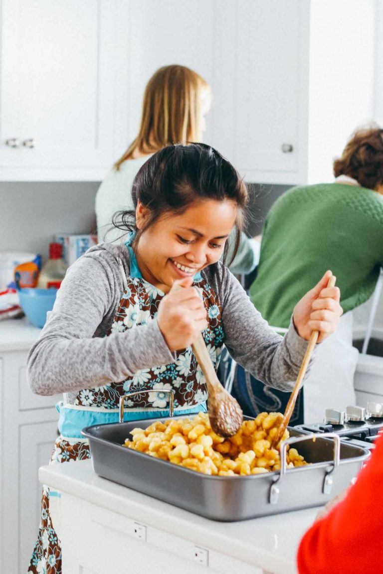 How To Host A Holiday Cookie Baking Party Recipe Pinch Of Yum how-to-host-a-holiday-cookie-baking-party-recipe-pinch-of-yum